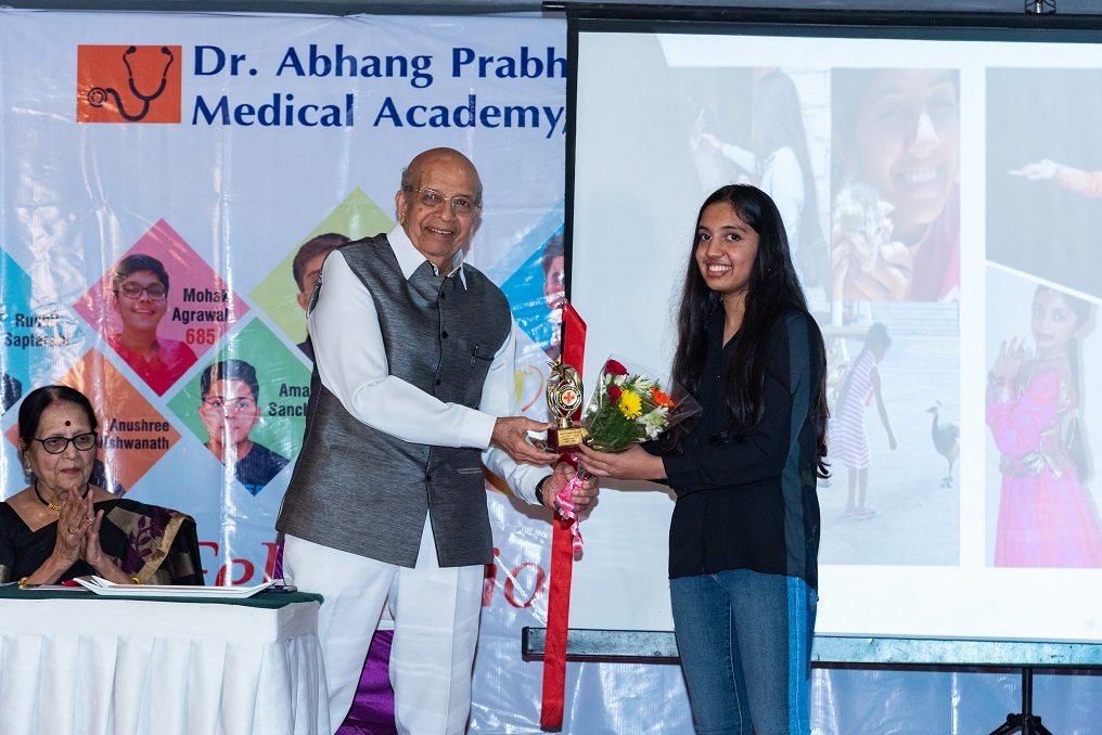 Top 10 NEET Coaching Institutes In Pune - Dr. Abhang Prabhu Medical Academy