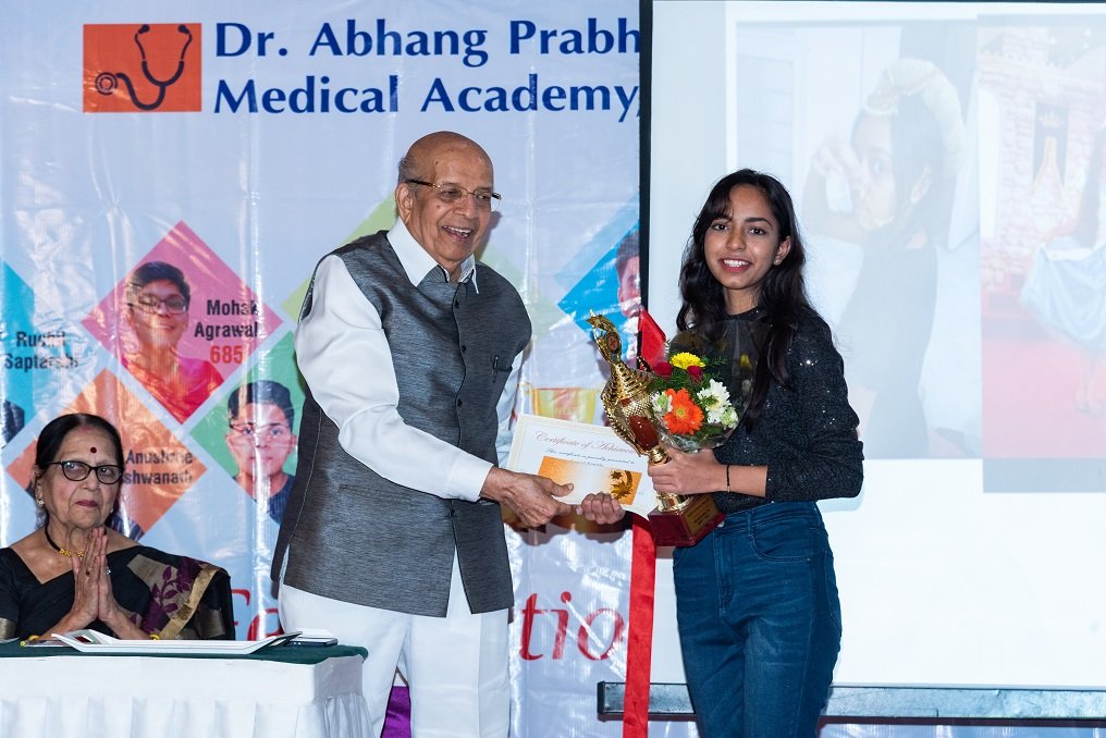 Top 10 NEET Coaching Institutes In Pune - Dr. Abhang Prabhu Medical Academy